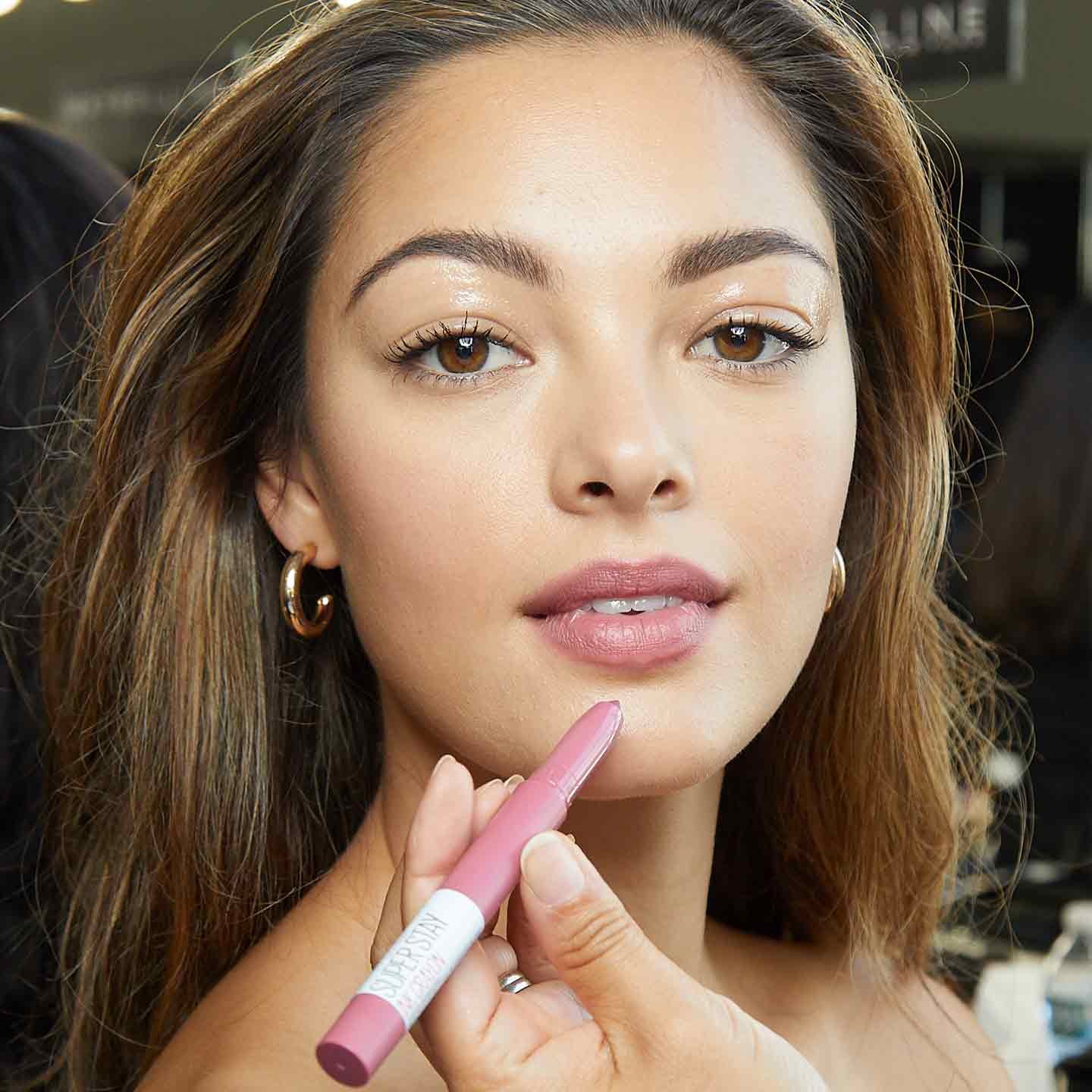 Los 6 pasos esenciales para maquillarse | Maybelline New York