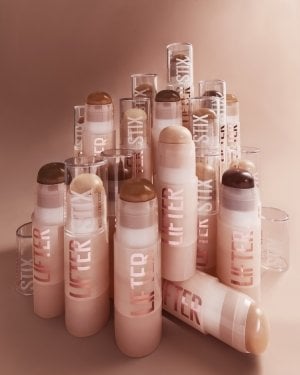 Cómo corregir el maquillaje cuarteado | Maybelline New York